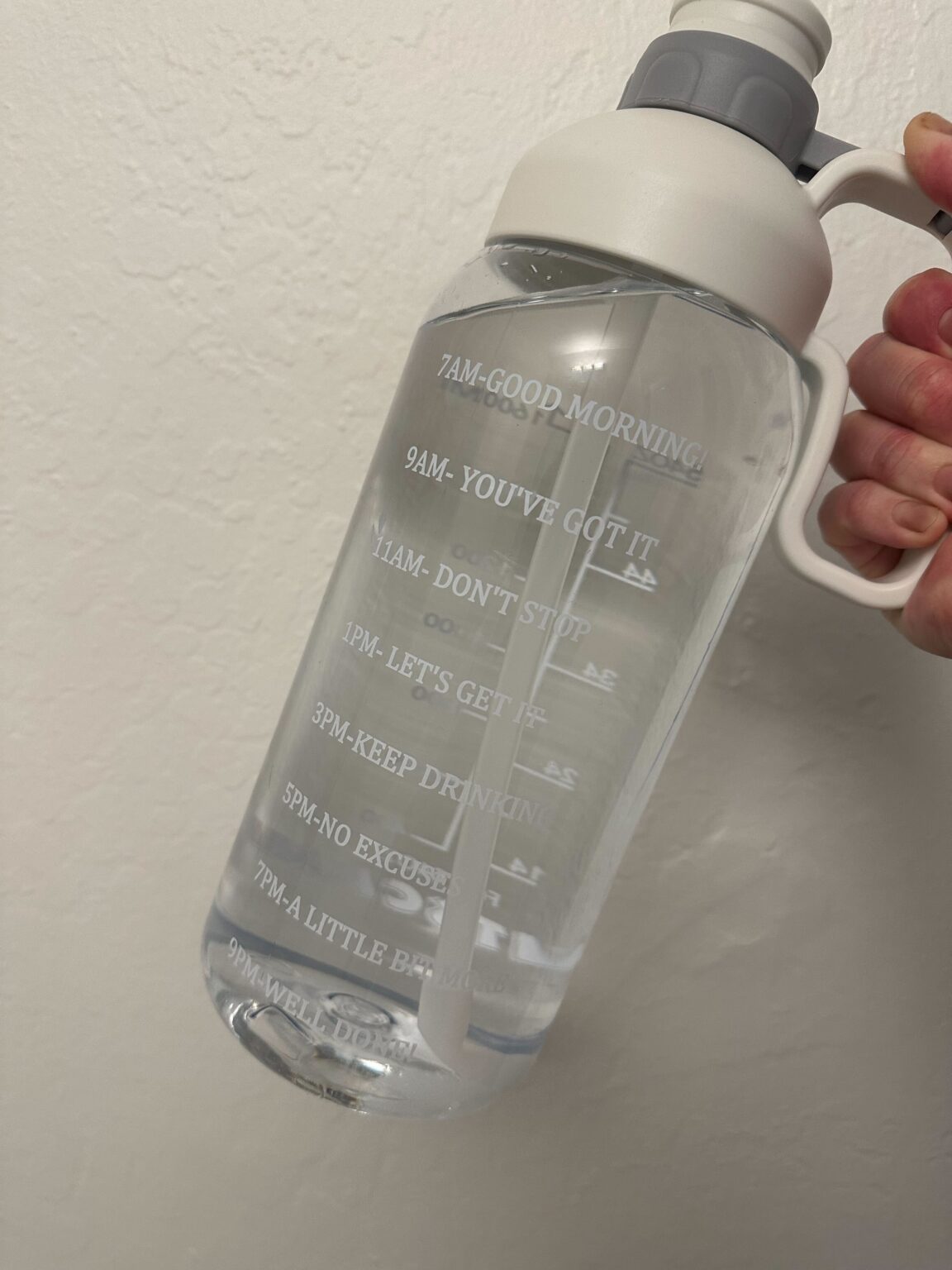 How to Treat and Improve Dry Hair by JAY | Blog | VIANGE HAIR